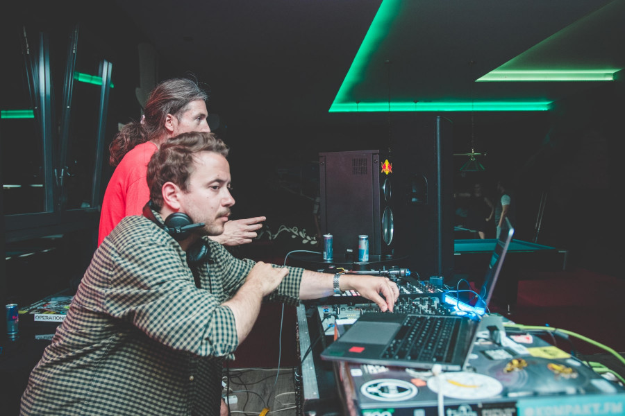 PARTY DJ MIX DEŠAVANJE | OKTO PUB